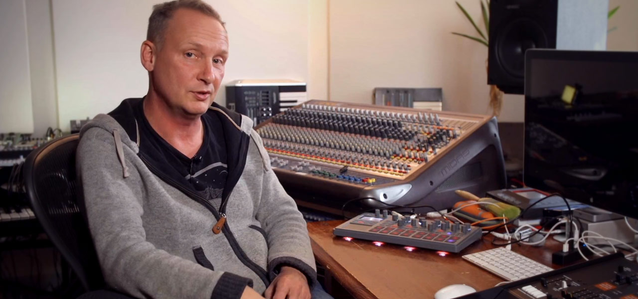 Paul Hartnoll from Orbital on the latest KORG Electribe | KORG (U.K.)